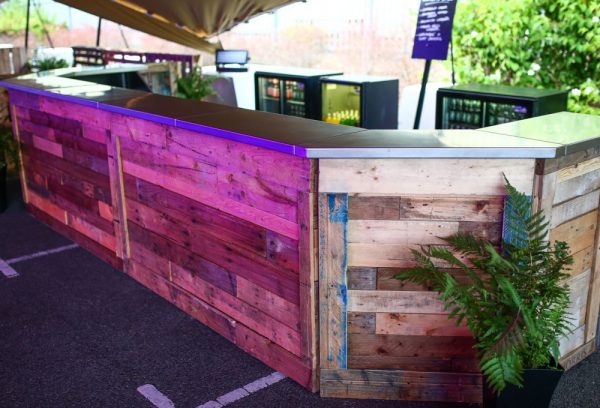 A Simple Guide to Event Bar Hire - Innovative Hire