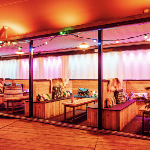 40ft Shipping Container with x5 Booth Seating Areas (large centre booth ...